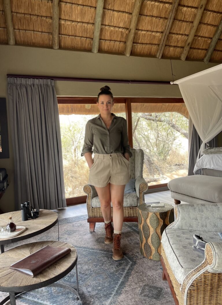 The Perfect Safari Outfits For Women - Your Travel Friends
